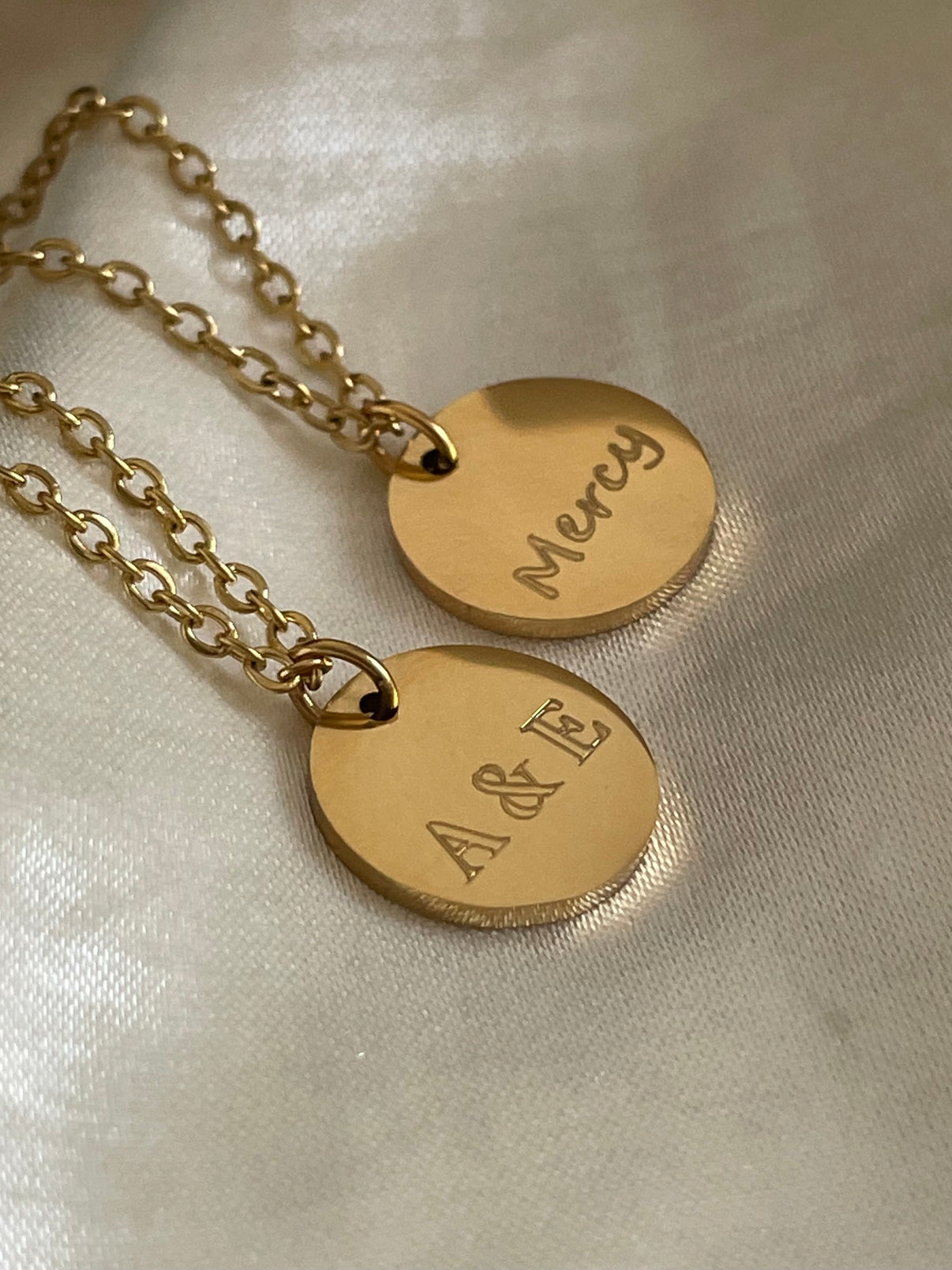 Initial necklace – Shellbrands